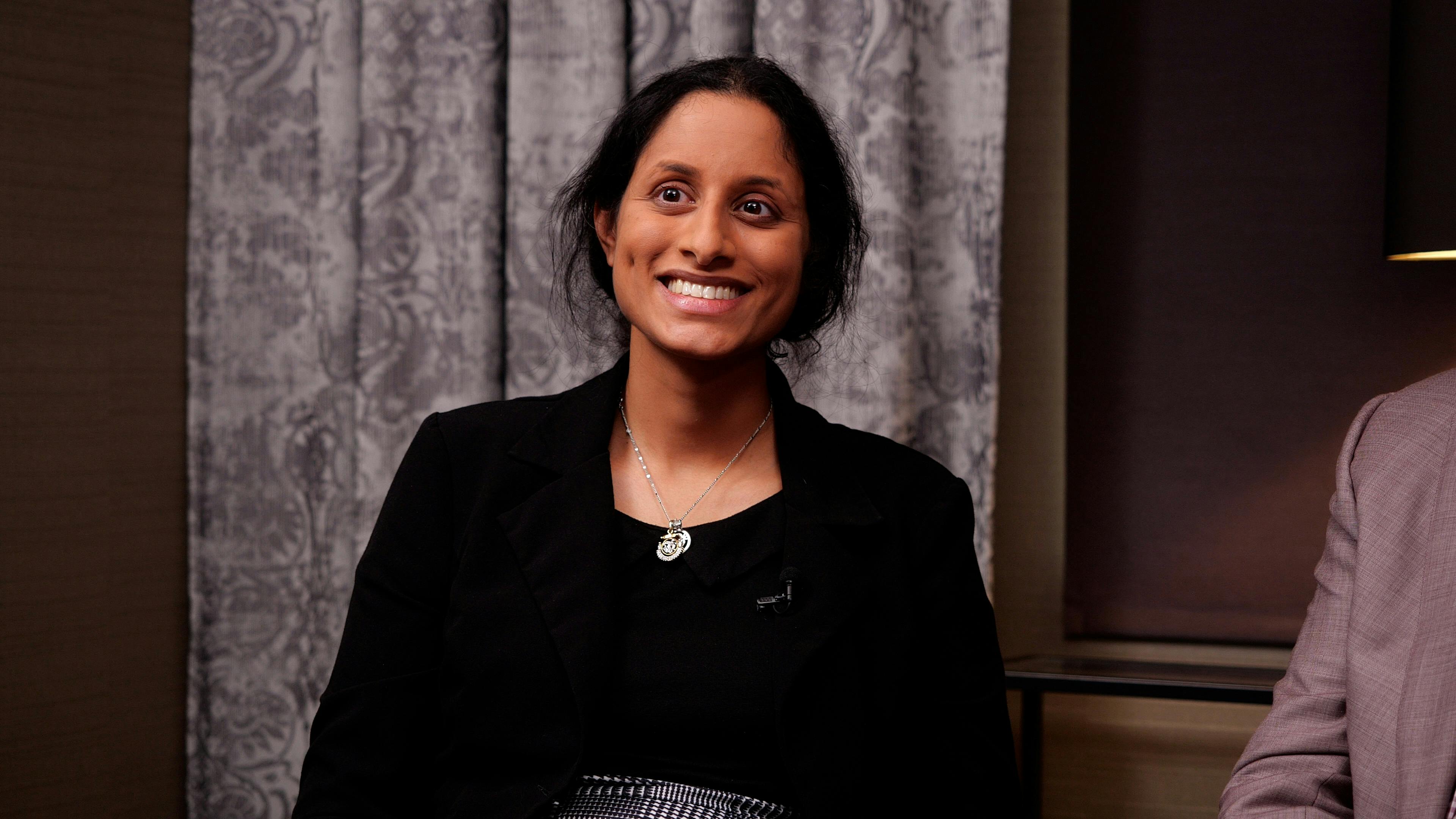 Real-world Switch Case: Wet AMD Patient Who Relies on Family for ...