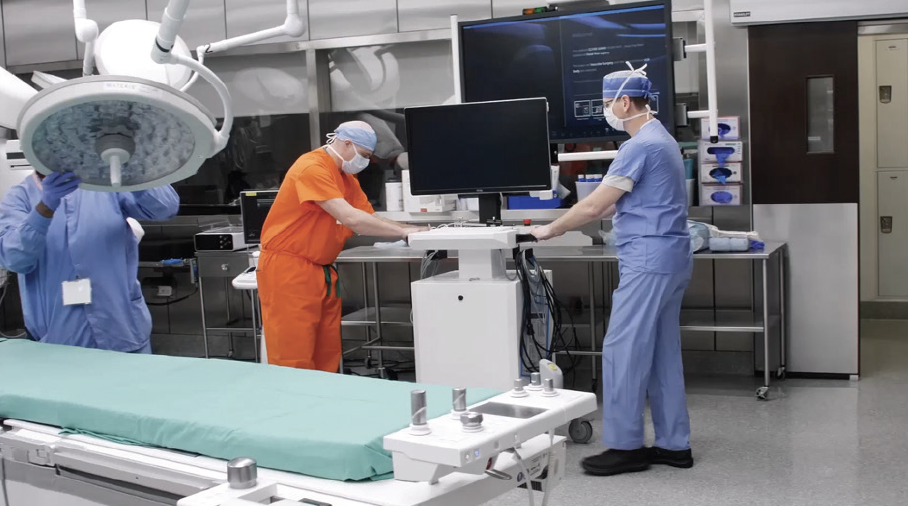 Use of the Intraoperative Positioning System for Aortic Interventions ...